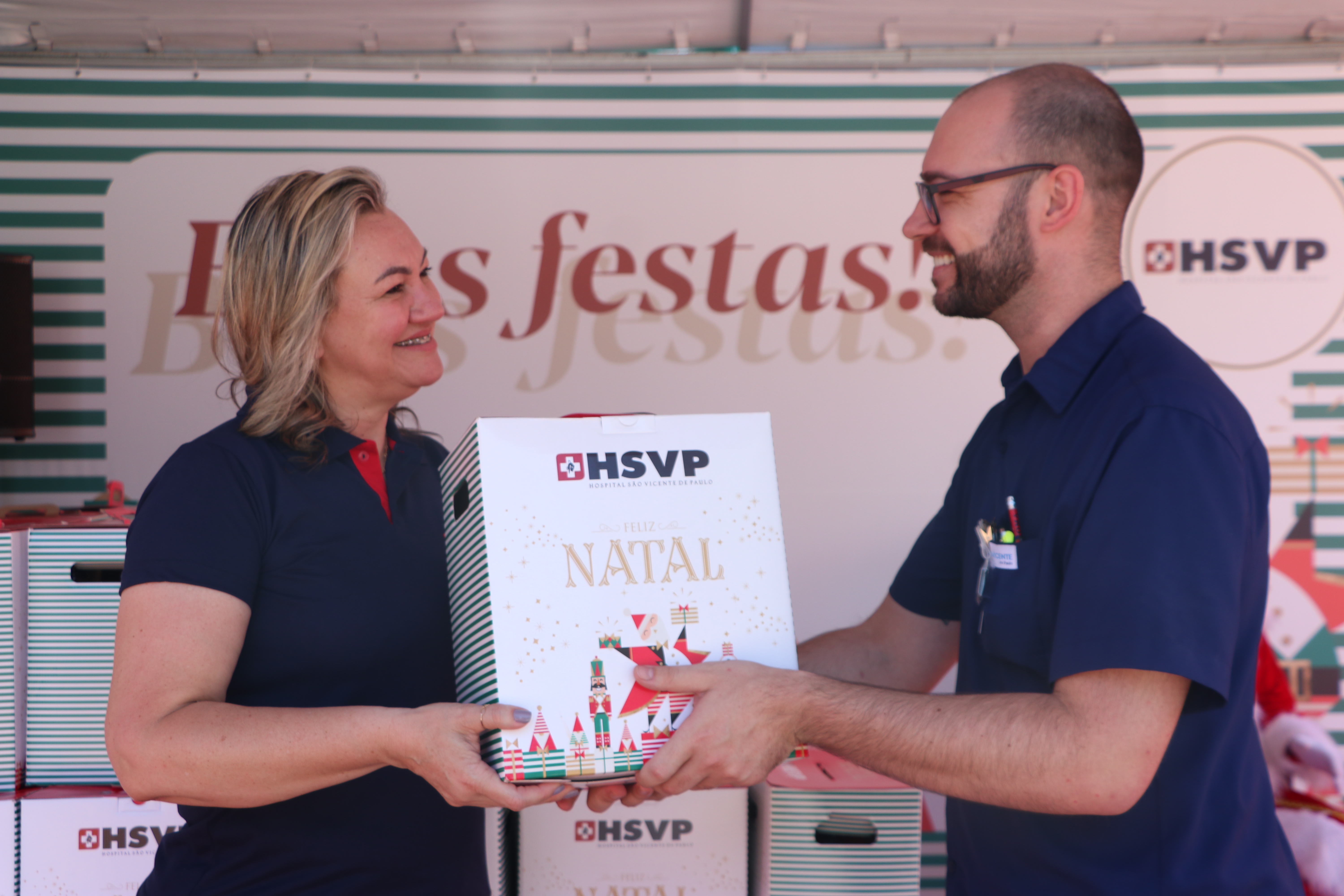HSVP celebra o Natal com presentes e gratidão aos colaboradores